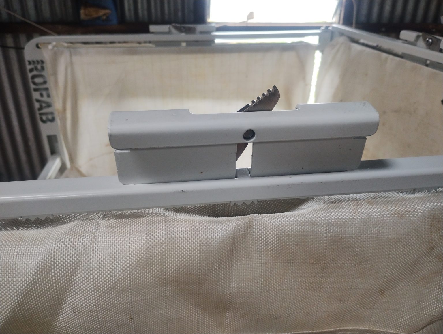Wool Pack Holder (Heavy Duty) – Rich River Rural